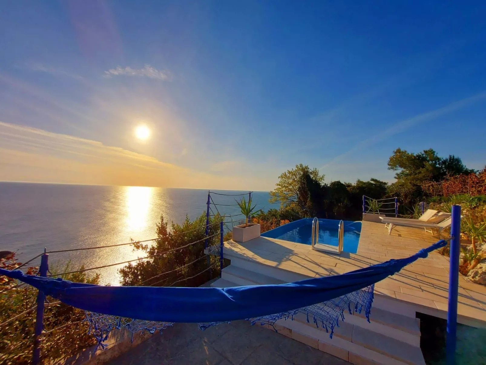 Buchtblick-Villa am Meer mit exklusivem Pool | Holidayhome.com